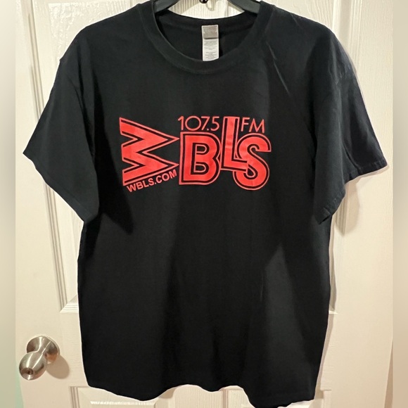 Gildan | Shirts | Gildan Black Tshirt With Red 75fm Wbls Graphic | Poshmark
